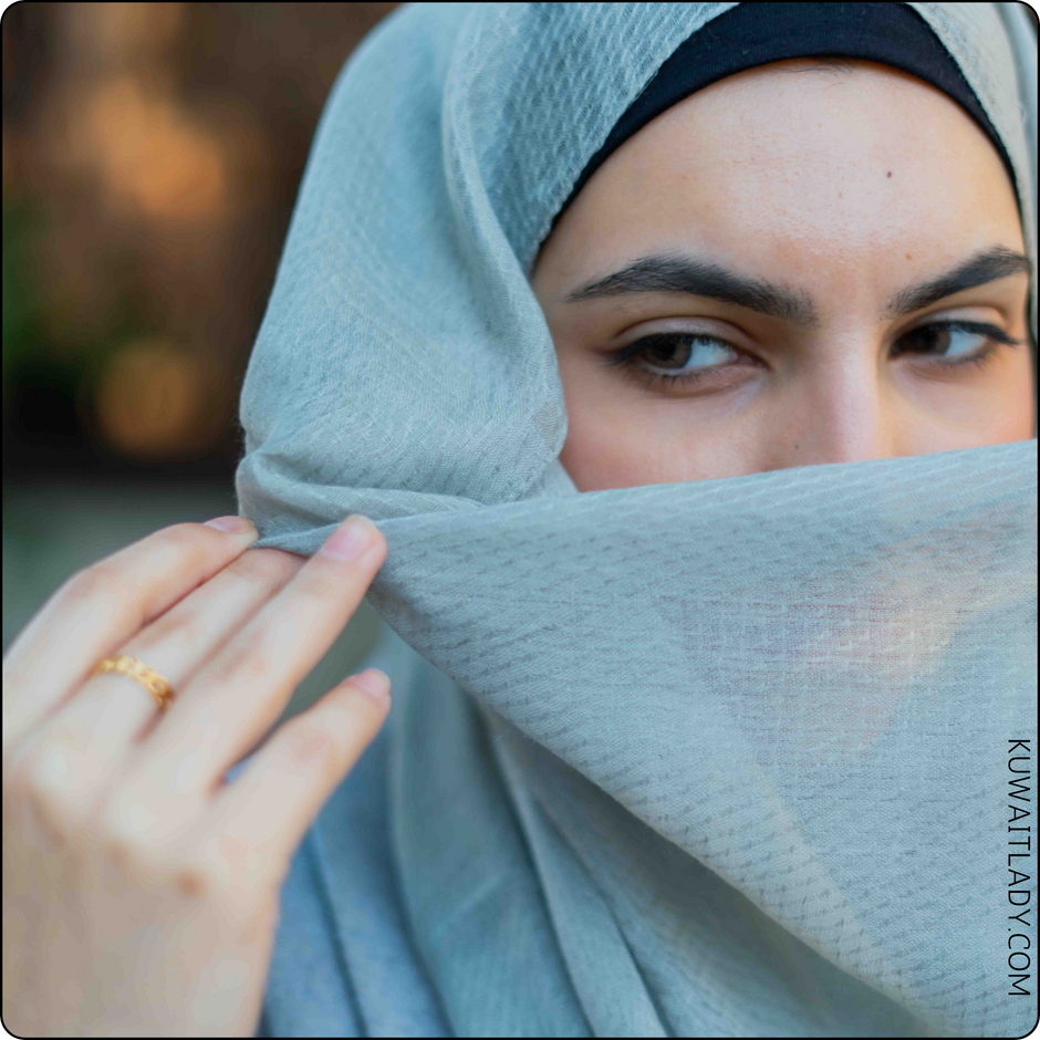 Kuwait Lady Hijab